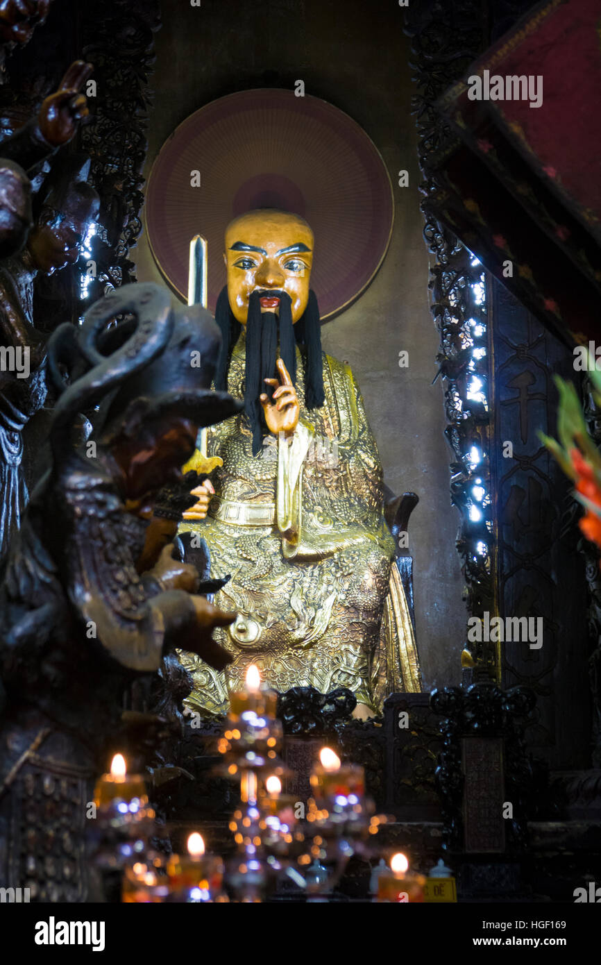 Statue jade emperor hi-res stock photography and images - Alamy