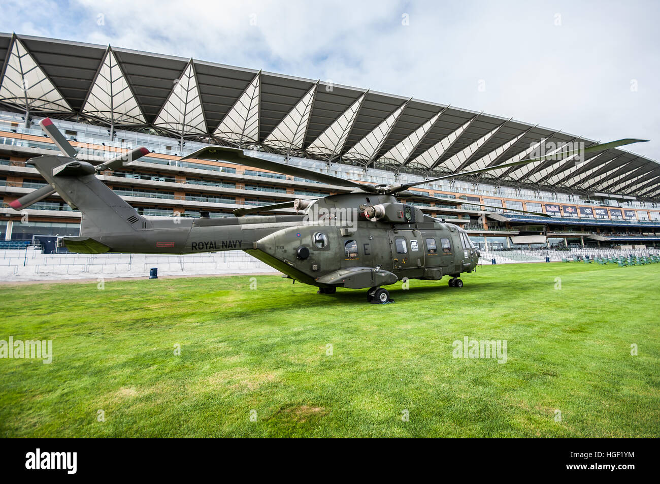 Royal navy merlin helicopter hi-res stock photography and images - Alamy