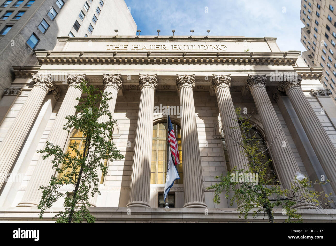 Haier building nyc hi-res stock photography and images - Alamy