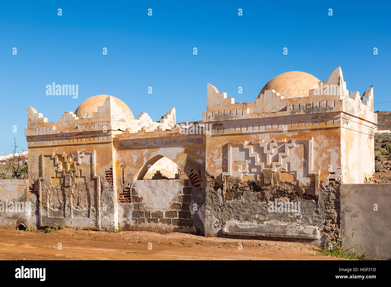 Arabic cemetery hi-res stock photography and images - Alamy