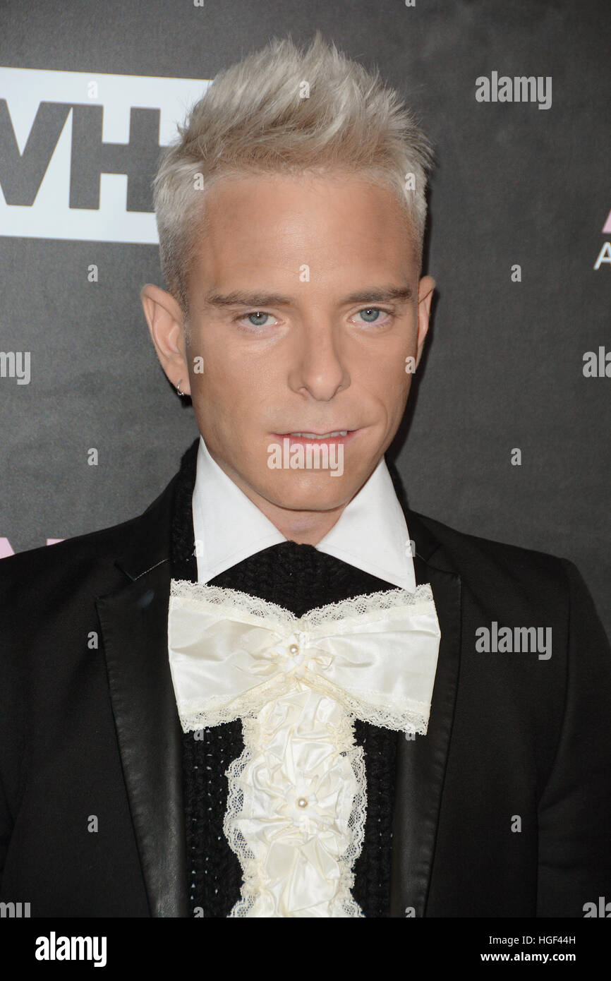 VH1 America's Next Top Model Premiere Party at Vandal - Red Carpet ...