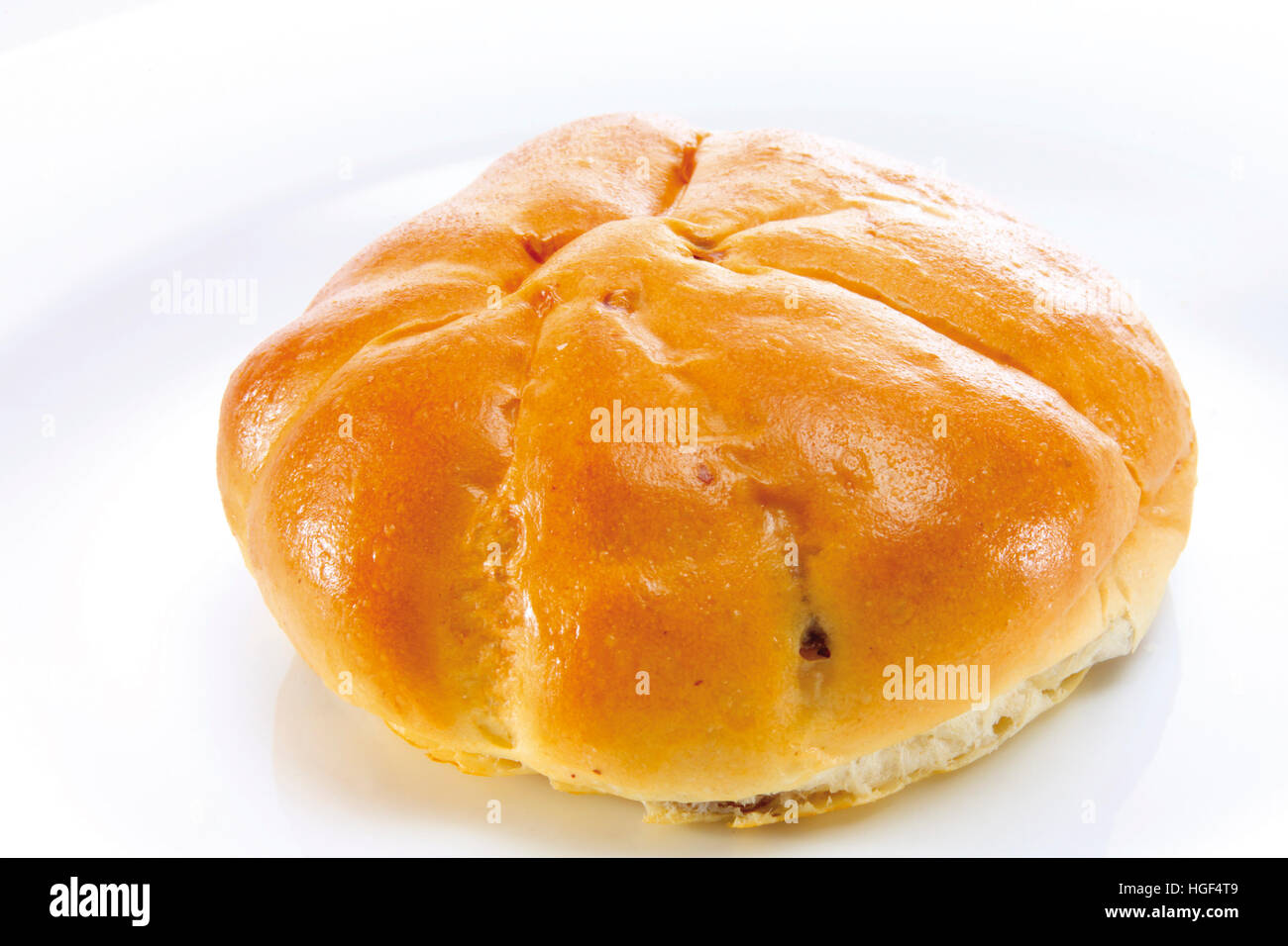 Raisin bun hi-res stock photography and images - Alamy
