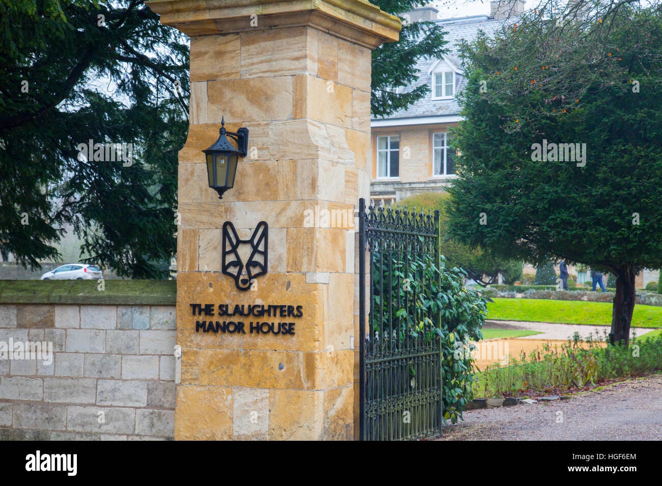 English manor house cotswolds hi-res stock photography and images - Alamy