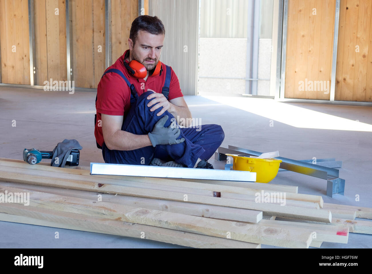 Industrial injury hi-res stock photography and images - Alamy