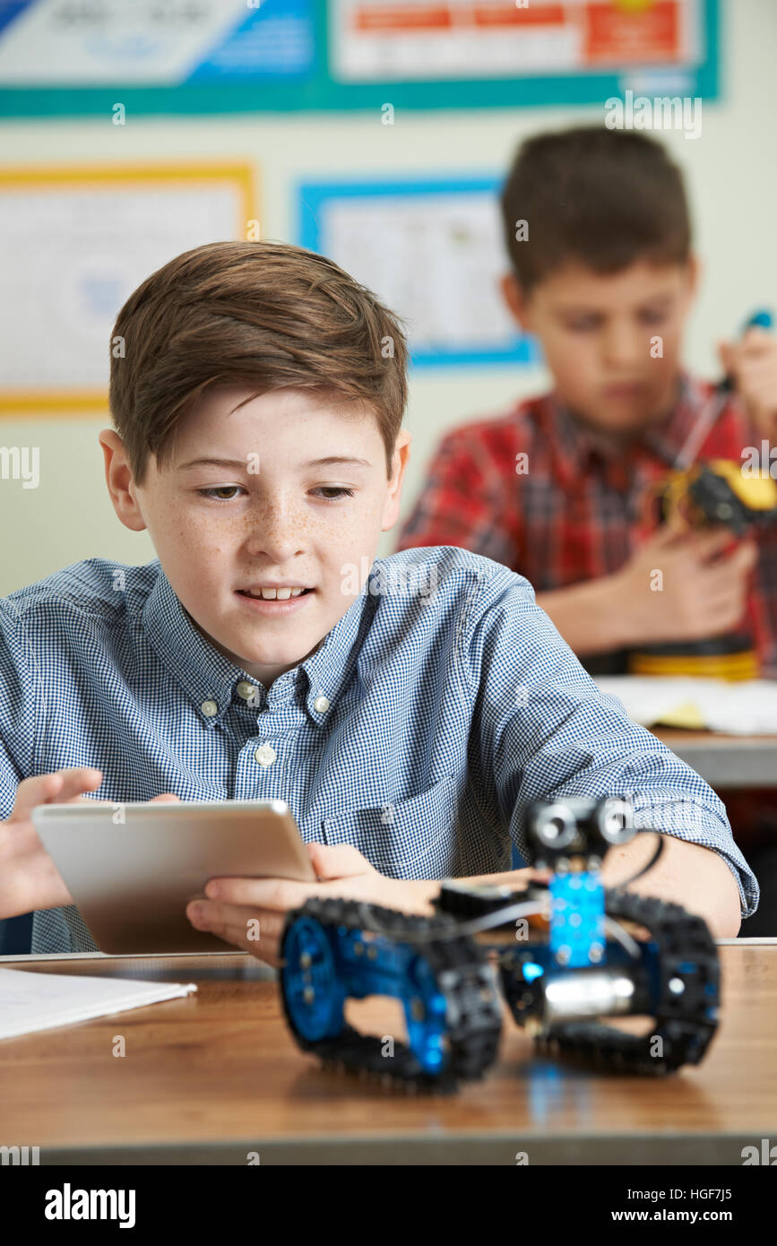 Pupils lesson in school hi-res stock photography and images - Alamy