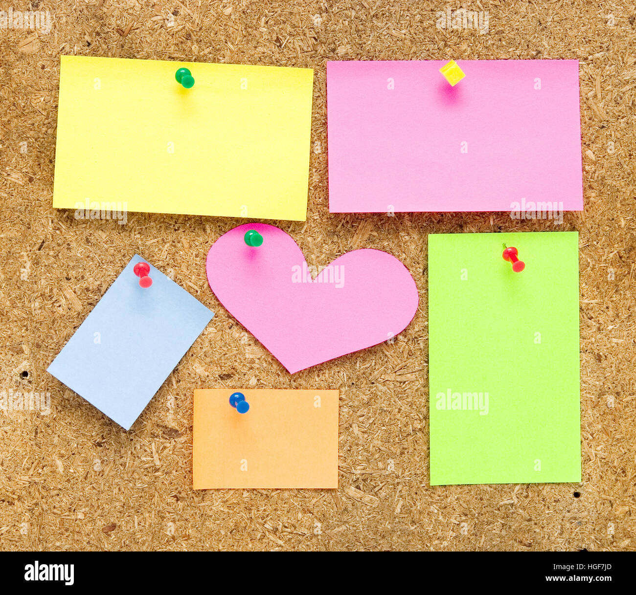 empty notes on old wooden background Stock Photo - Alamy