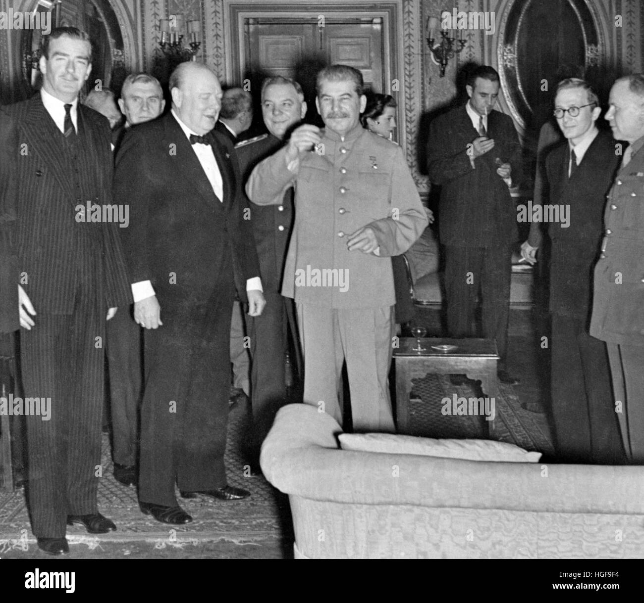 Winston churchill 1943 hi-res stock photography and images - Alamy
