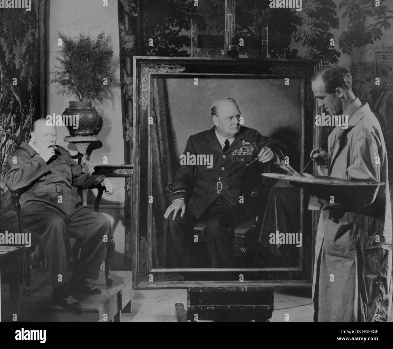 Churchill painting 1940s hi-res stock photography and images - Alamy
