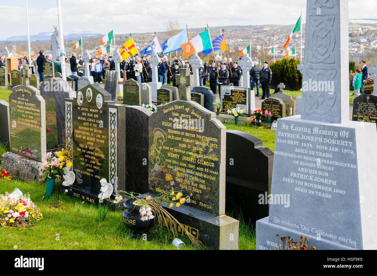 Republicans remember the 1916 Easter Uprising, Derry City Cemetery ...