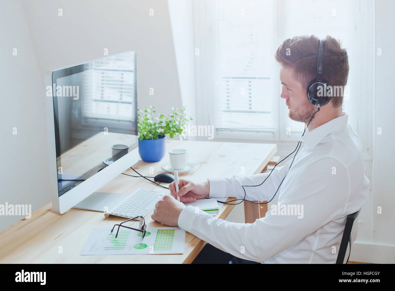 Business e learning hi-res stock photography and images - Alamy