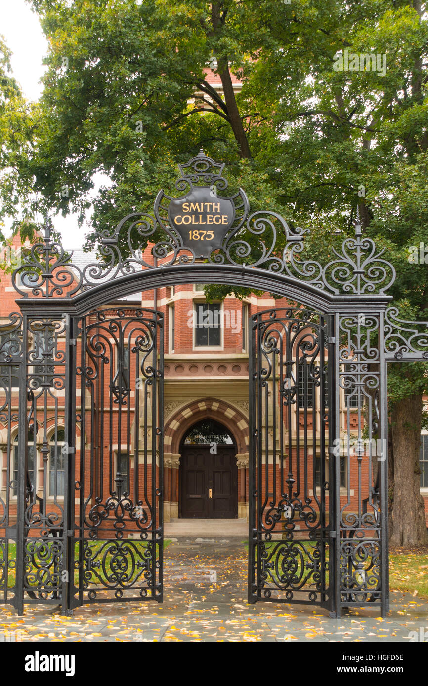 Smith college gate hi-res stock photography and images - Alamy