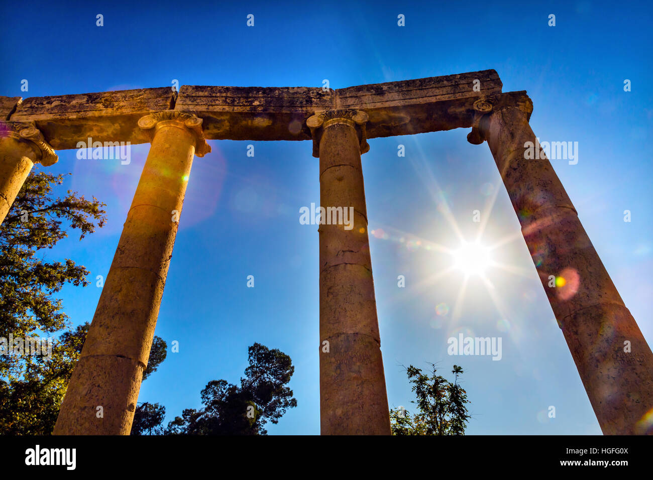 Oval columns hi-res stock photography and images - Alamy