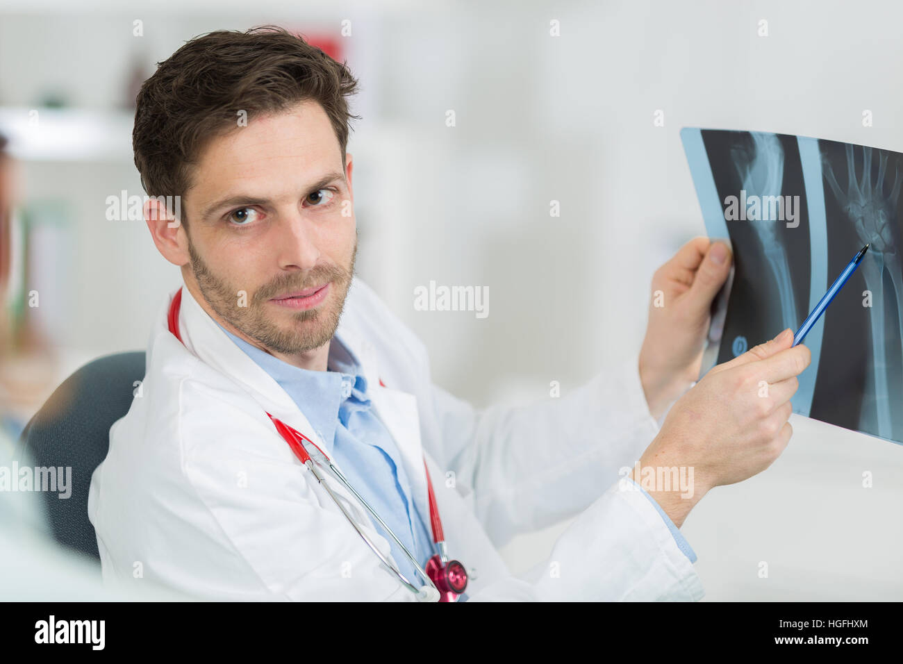 doctor holding x-ray film Stock Photo - Alamy