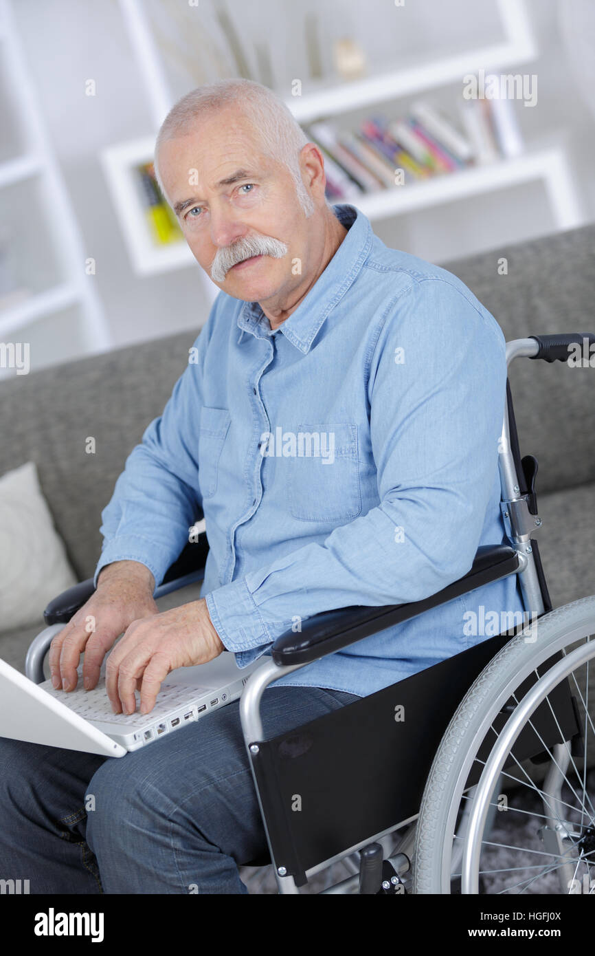 Rehabilitation computer hi-res stock photography and images - Alamy