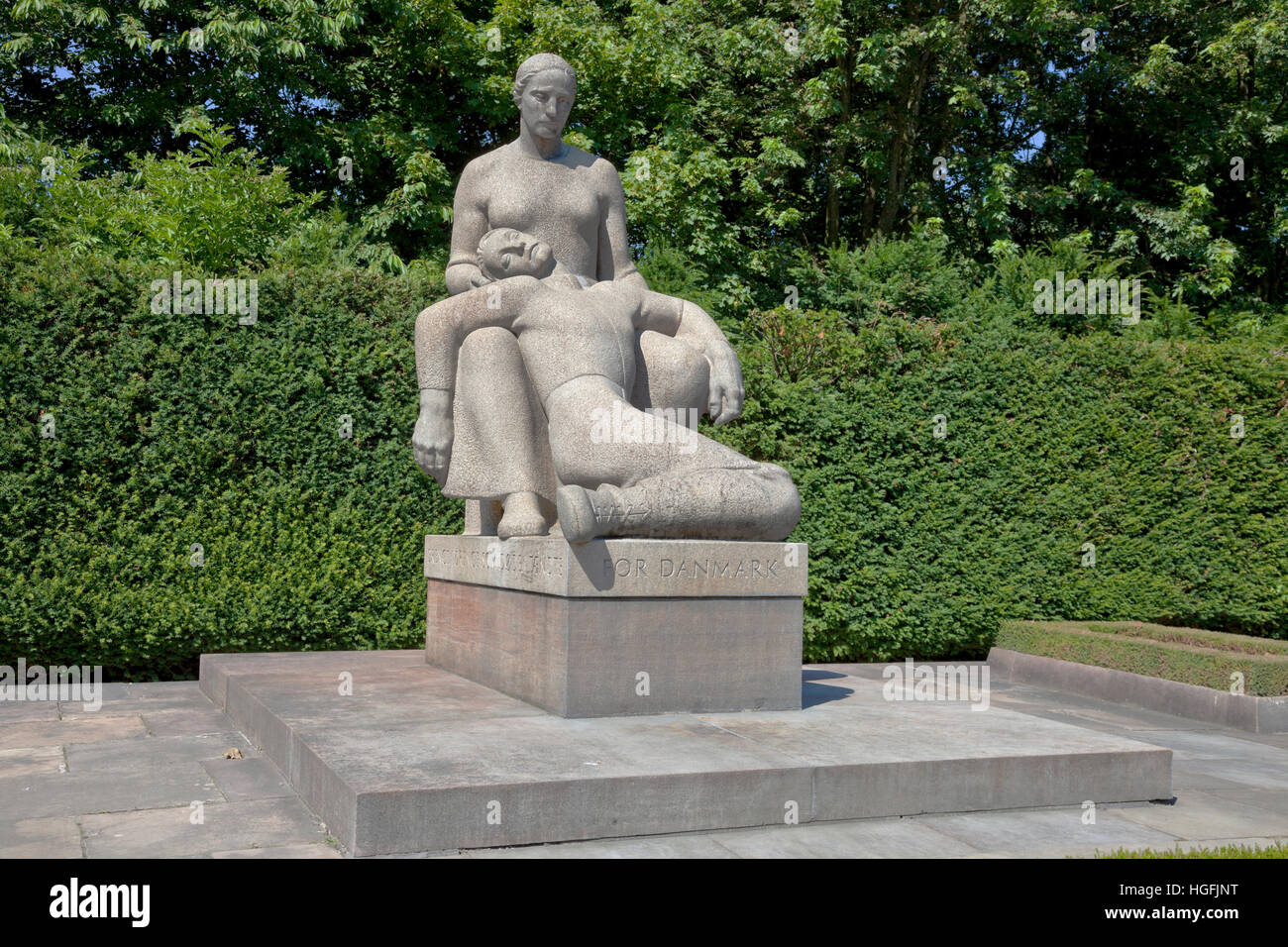 Monument "For Denmark / The mother with the slain son" commemorating ...