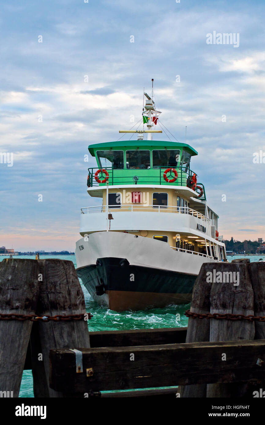 Motor ship hi-res stock photography and images - Alamy