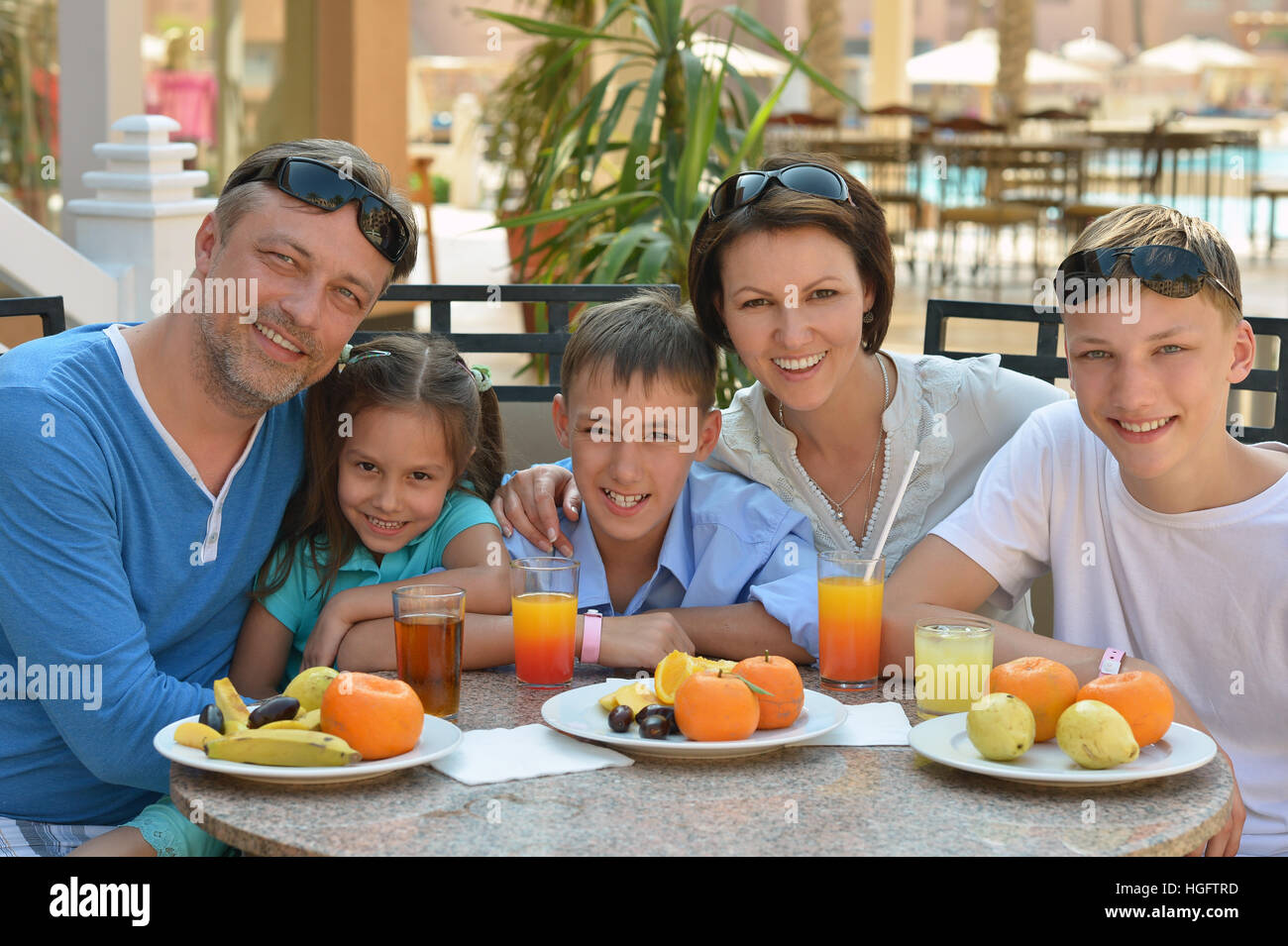 big family having breakfast Stock Photo - Alamy