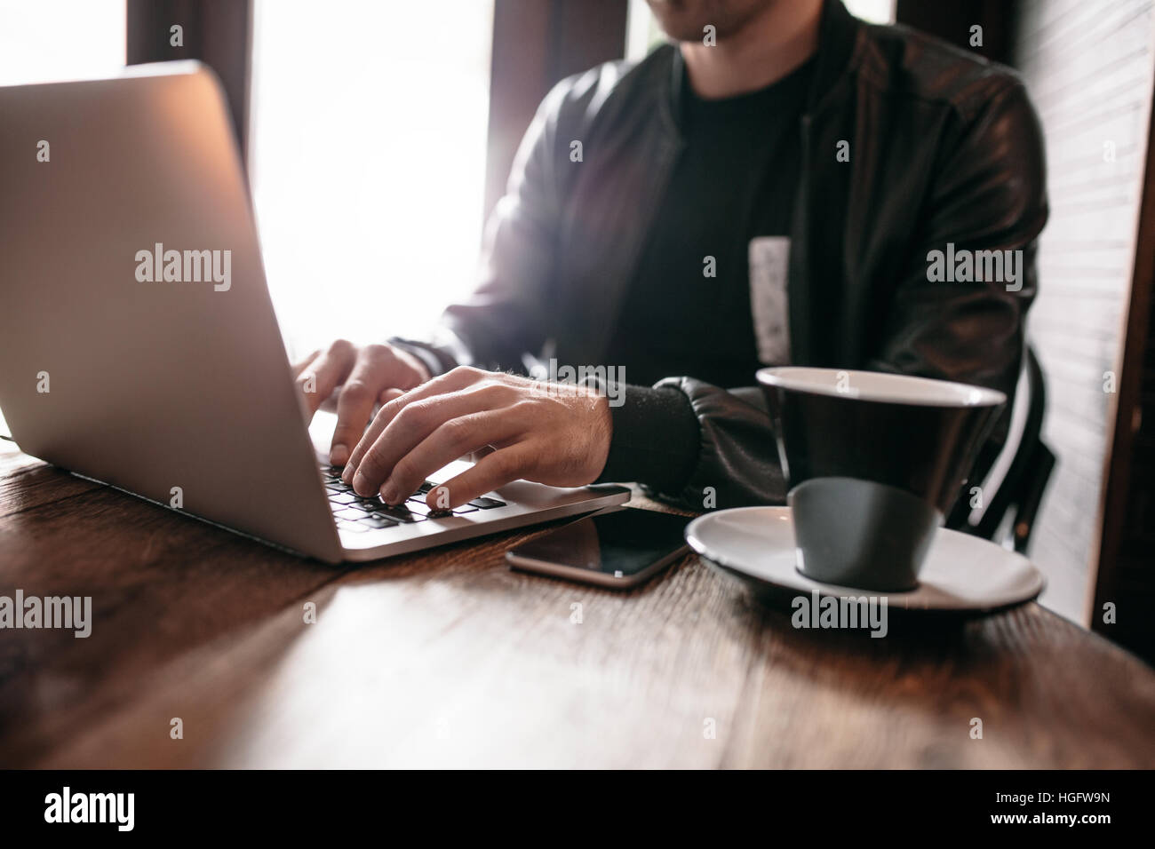 Smartphone typing keyboard close up hi-res stock photography and images ...