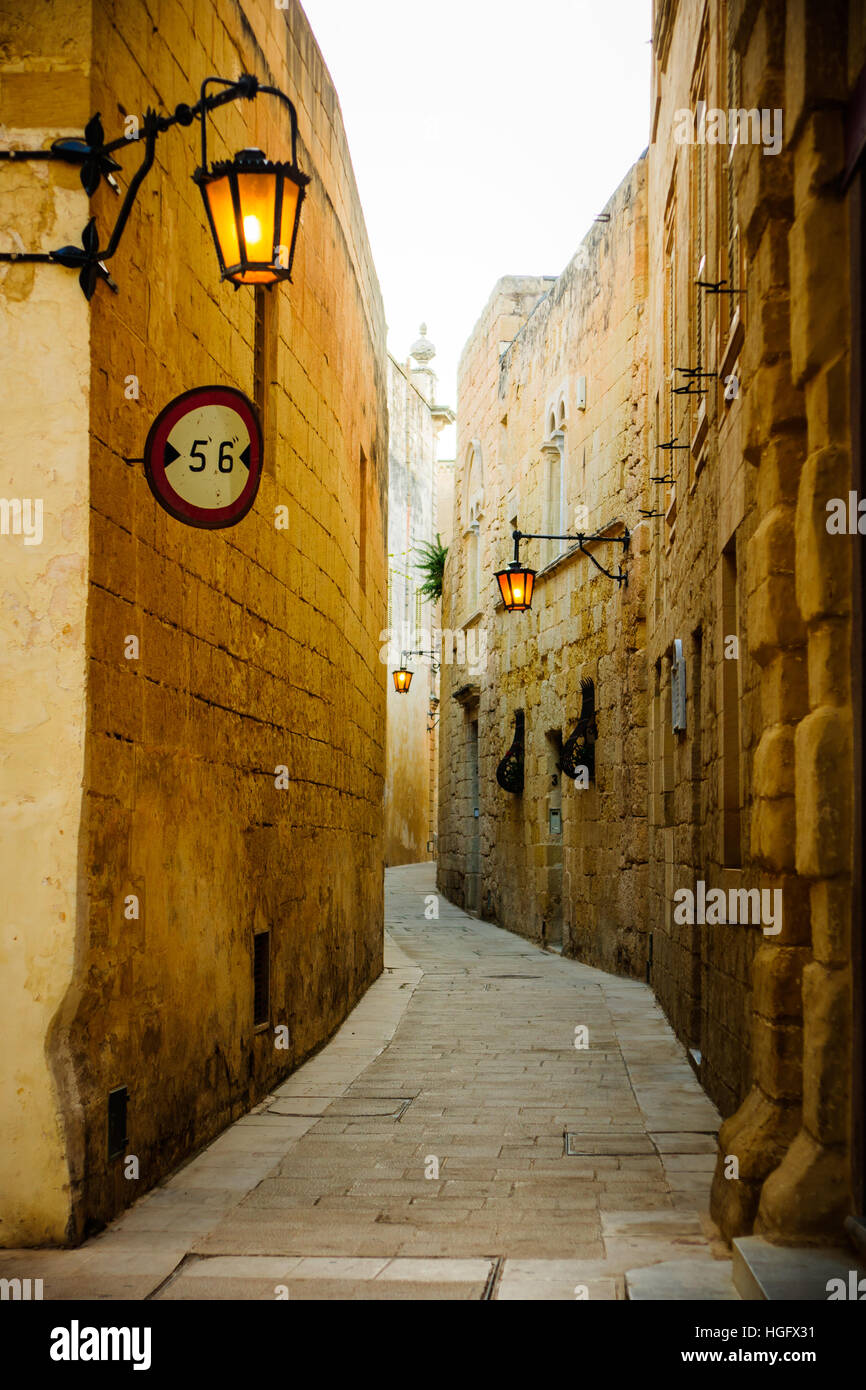 An alley in the old city of Mdina, Malta Stock Photo - Alamy