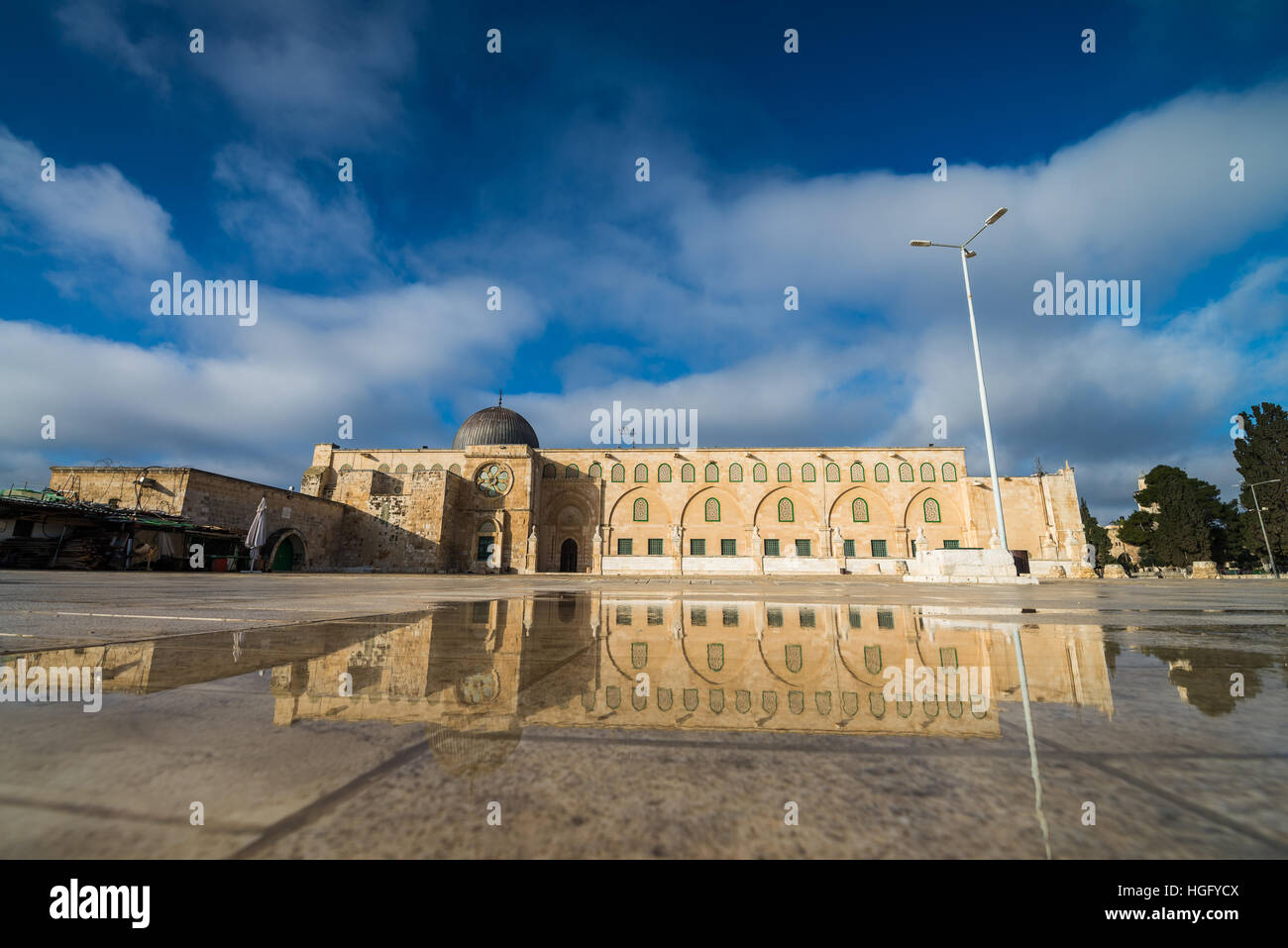 Mosque on the mound hi-res stock photography and images - Alamy