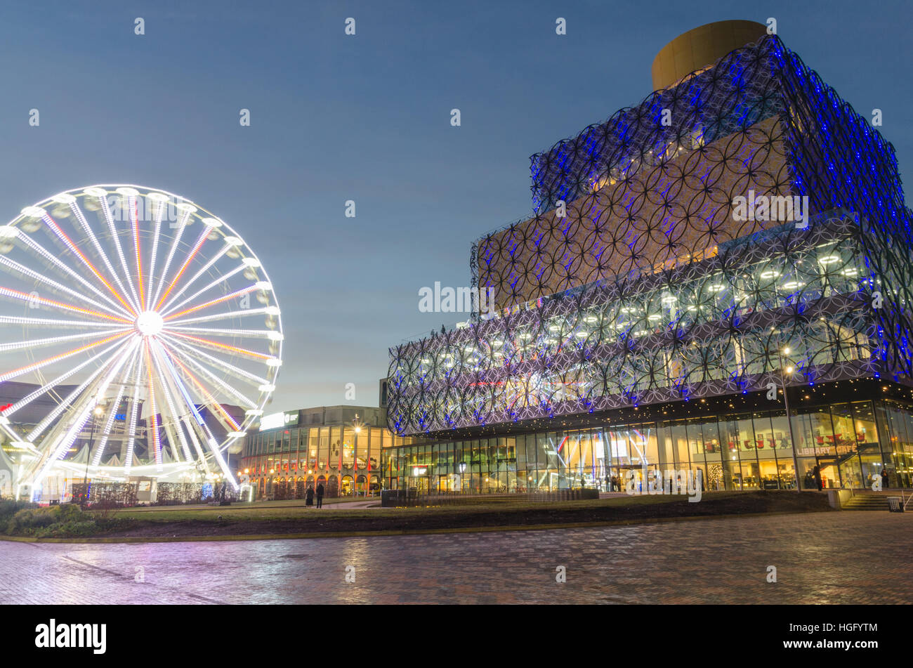 Birmingham library night hi-res stock photography and images - Alamy