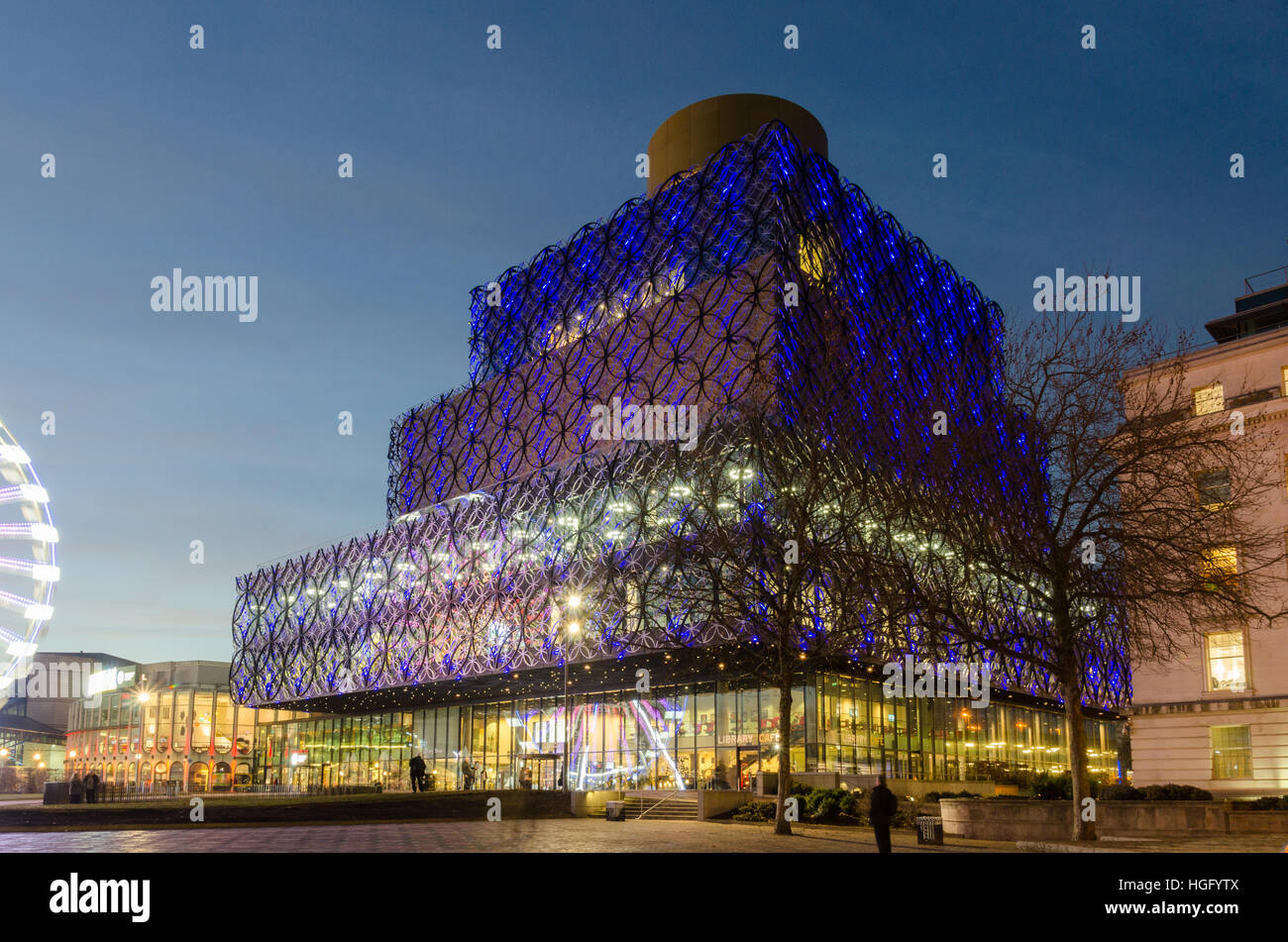 Birmingham library night hi-res stock photography and images - Alamy
