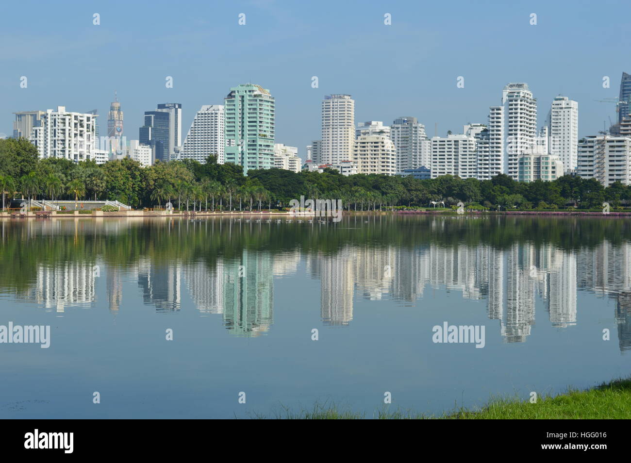 Bangkok park hi-res stock photography and images - Alamy