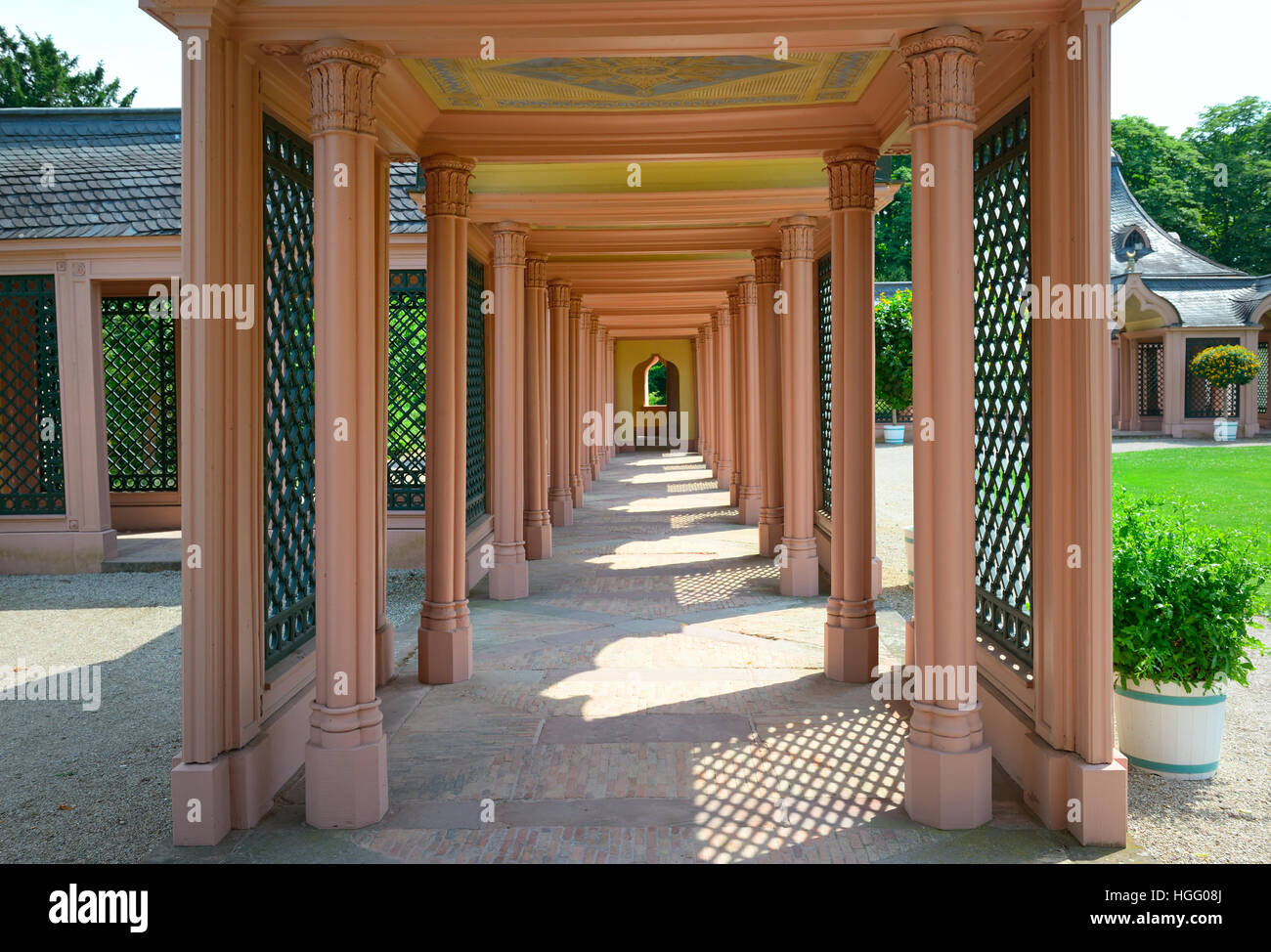 Mosque and islamic architecture hi-res stock photography and images - Alamy