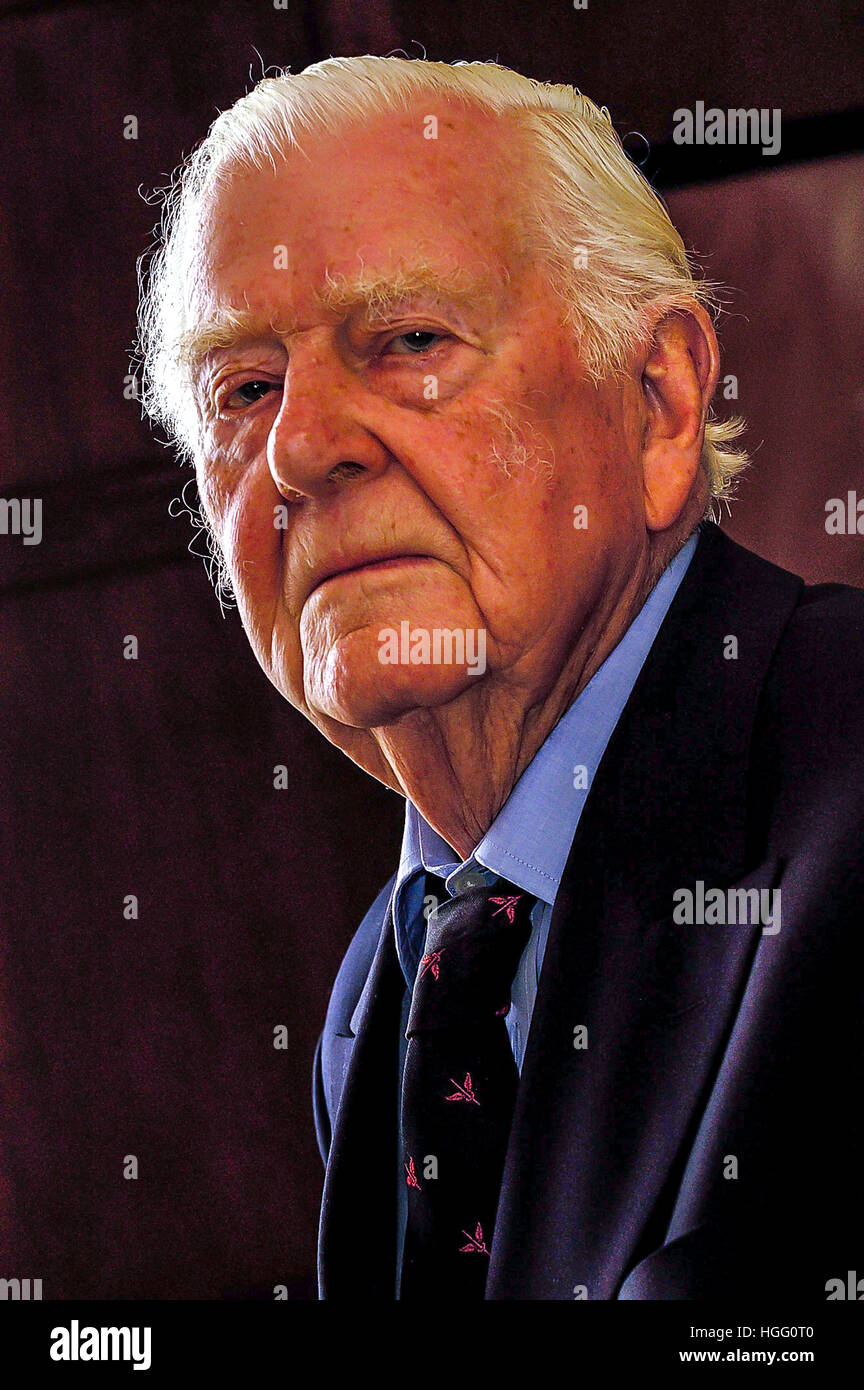 Squadron Leader Christopher Riddle, World War II Royal Air Force ...