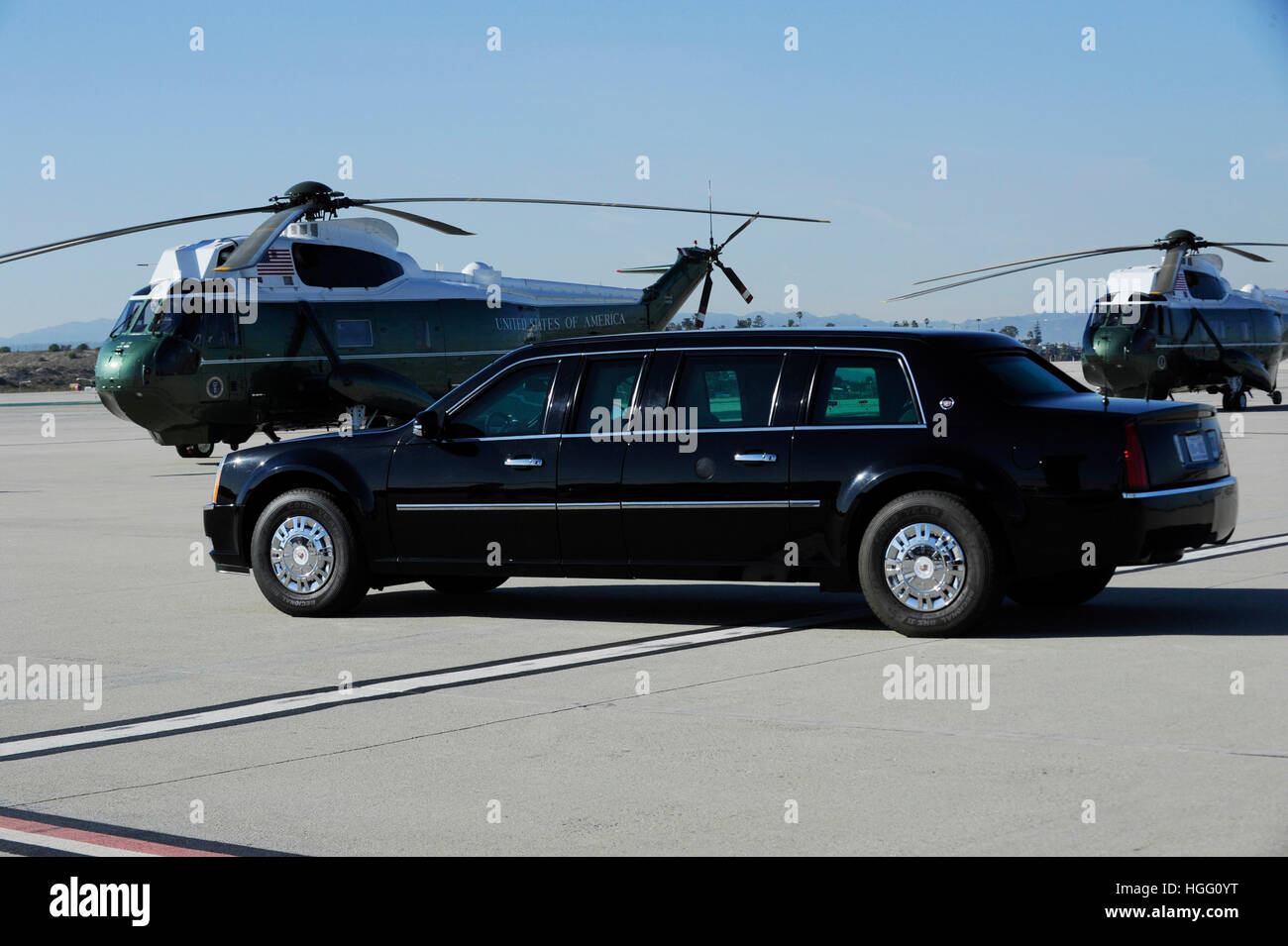 Presidential limo aka beast lax hi-res stock photography and images - Alamy