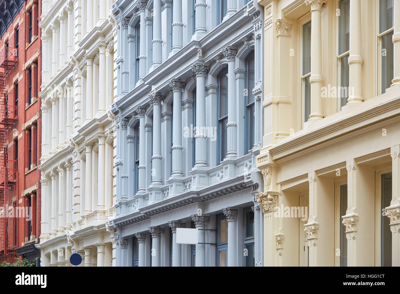 Metal facades hi-res stock photography and images - Alamy