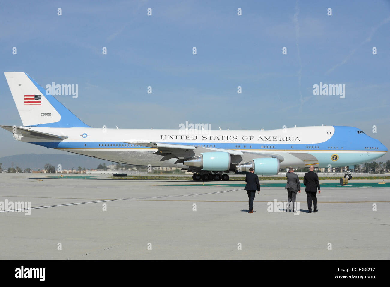Secret Service and Air Force One prior departure at LAX Airport on ...