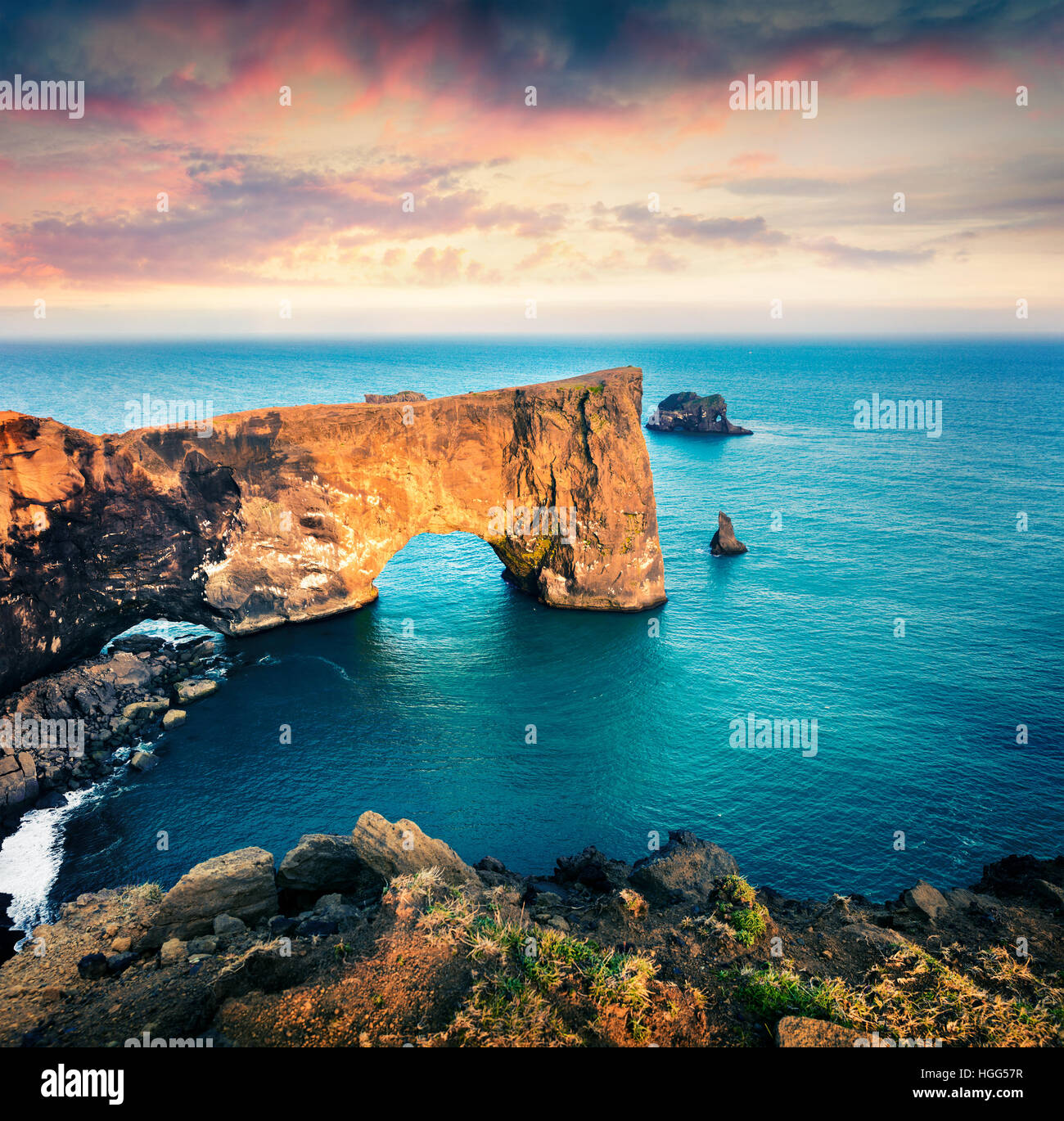 Dyrholaey Arch High Resolution Stock Photography and Images - Alamy