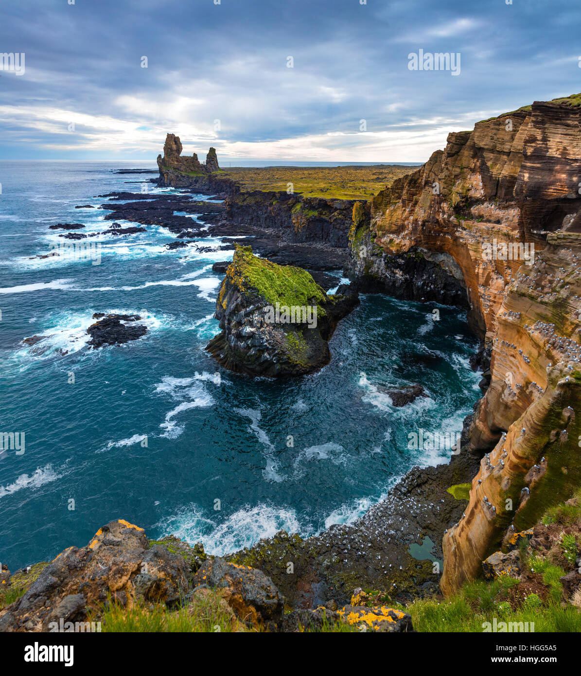 Seascape cliff hi-res stock photography and images - Alamy