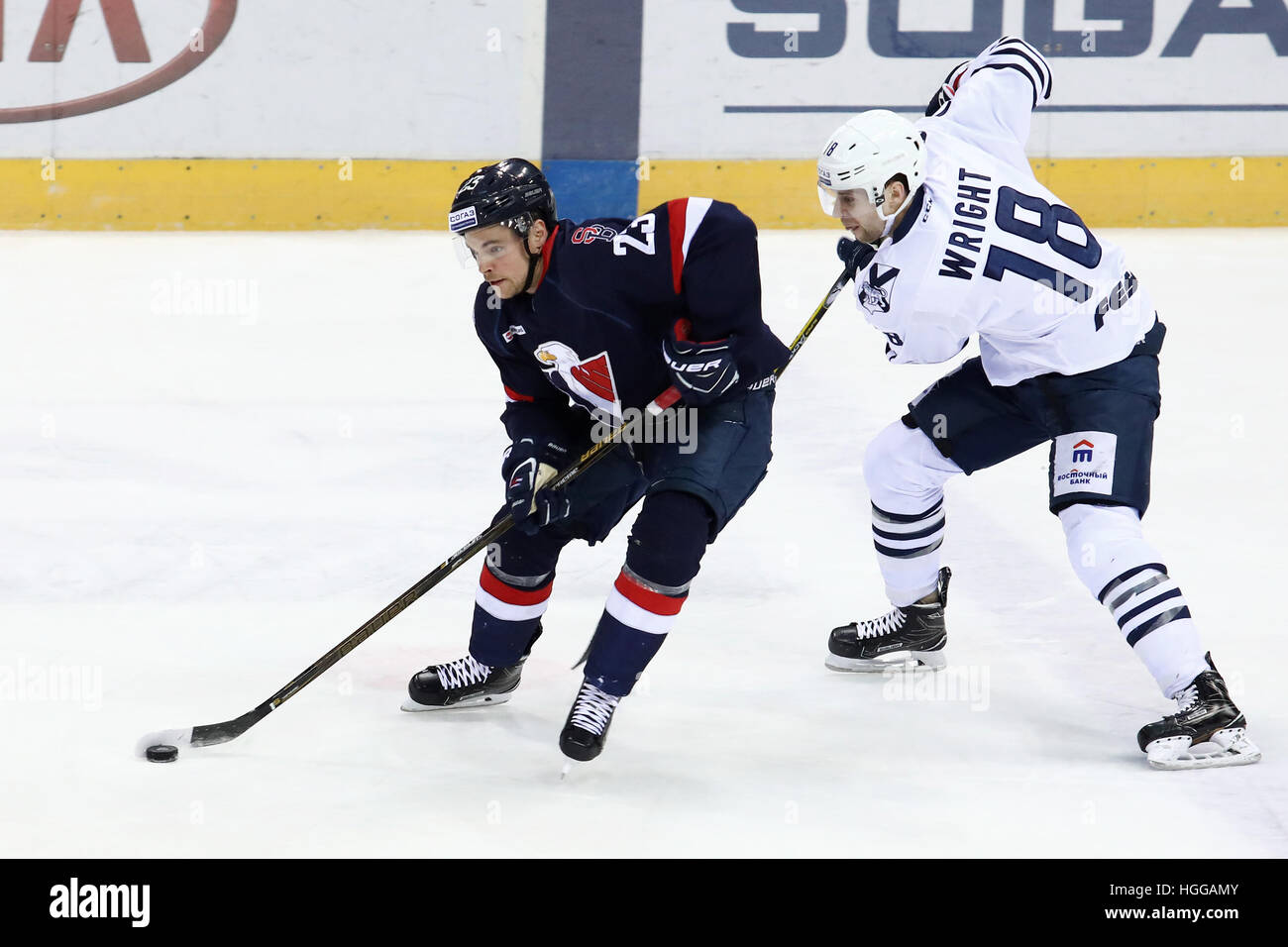 Bratislava, Slovakia. 8th Jan, 2017. Nick Plastino (L) of HC Slovan ...