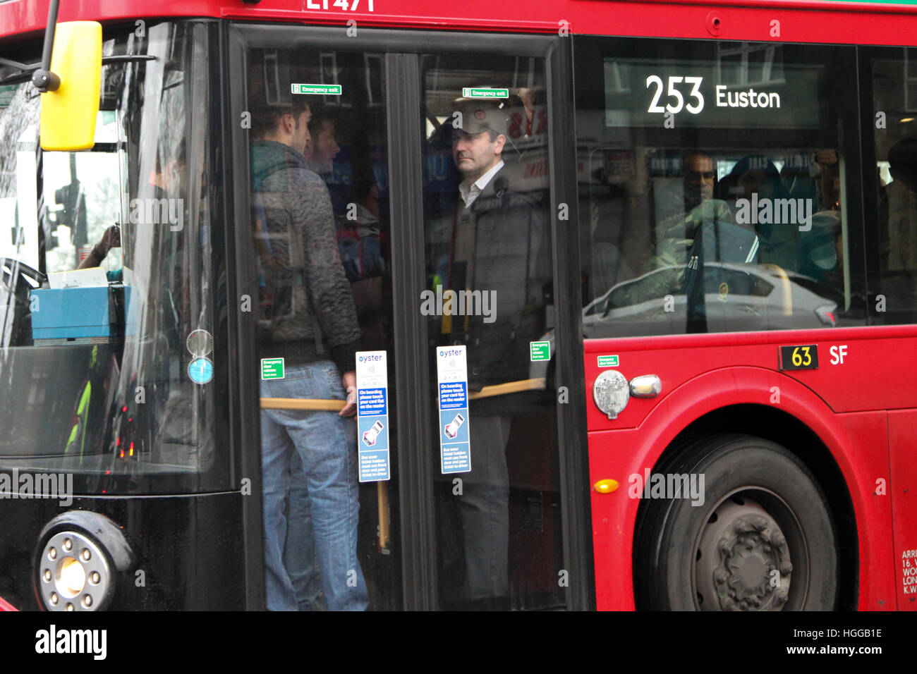 Finsbury Park, North London, UK. 9th Jan, 2017. Overcrowded buses. The ...