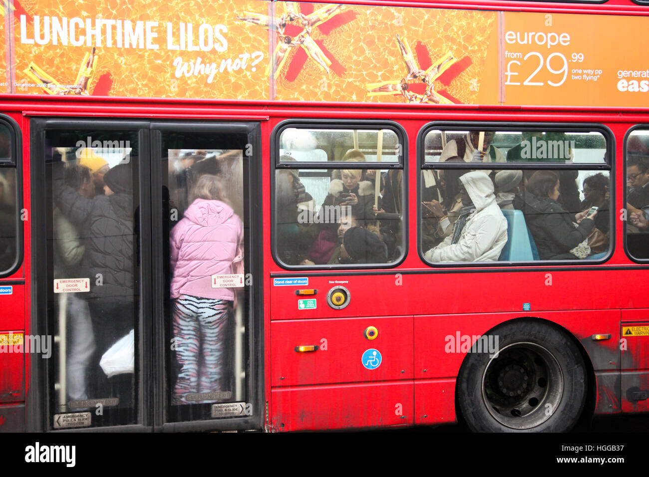 Overcrowded bus uk hi-res stock photography and images - Alamy
