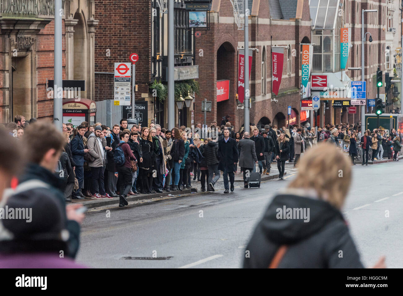 Queue at bus stop tube strike hi-res stock photography and images - Alamy