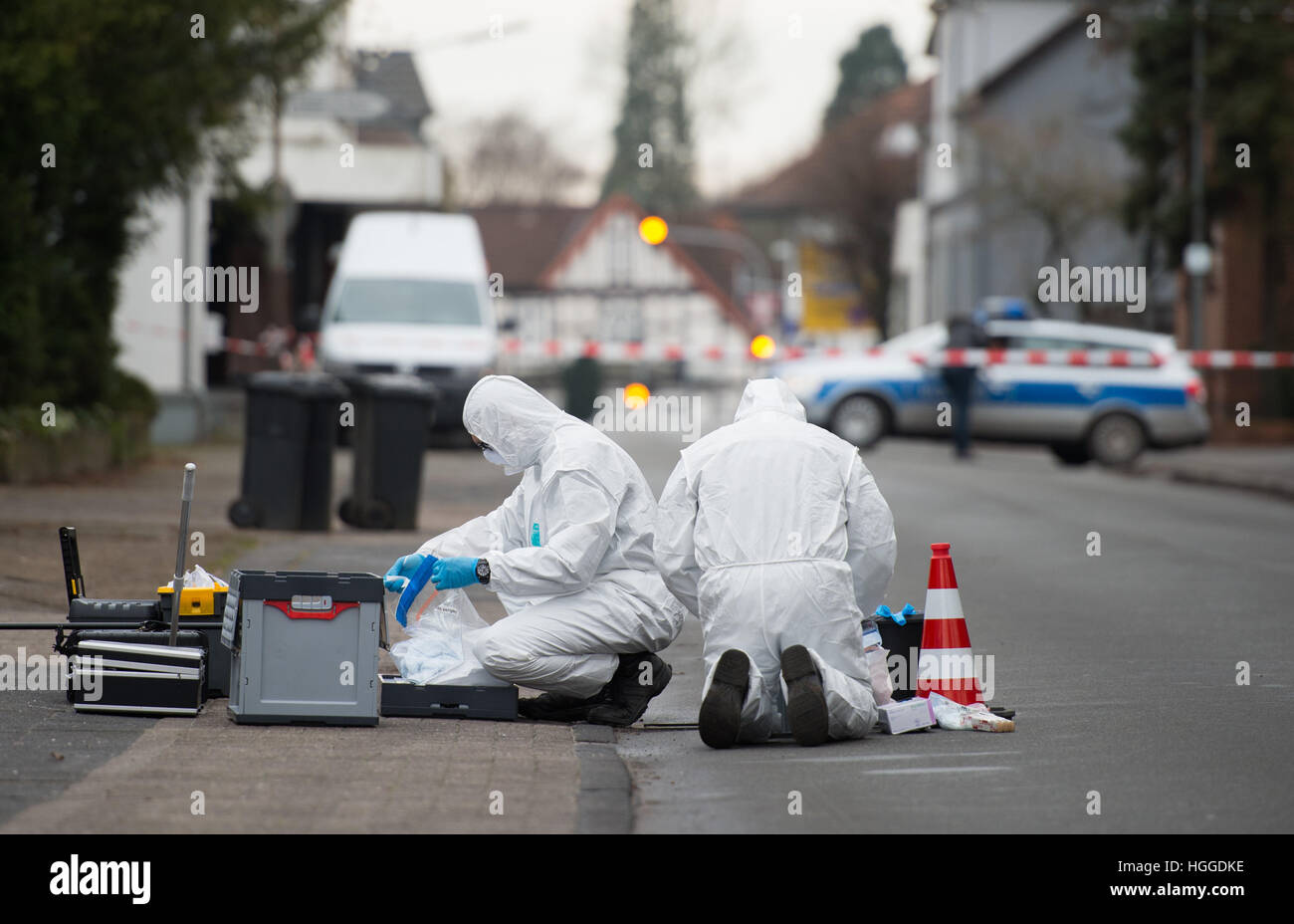 Officers of the crime scene unit at work in Visselhoevede, Germany, 9 ...