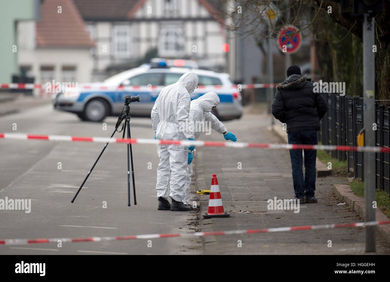 Crime scene photo from a shooting hi-res stock photography and images ...