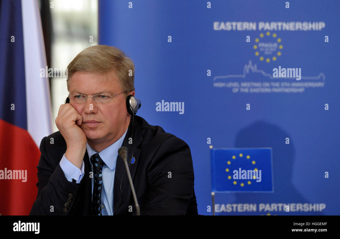 Diplomatic representative hi-res stock photography and images - Alamy