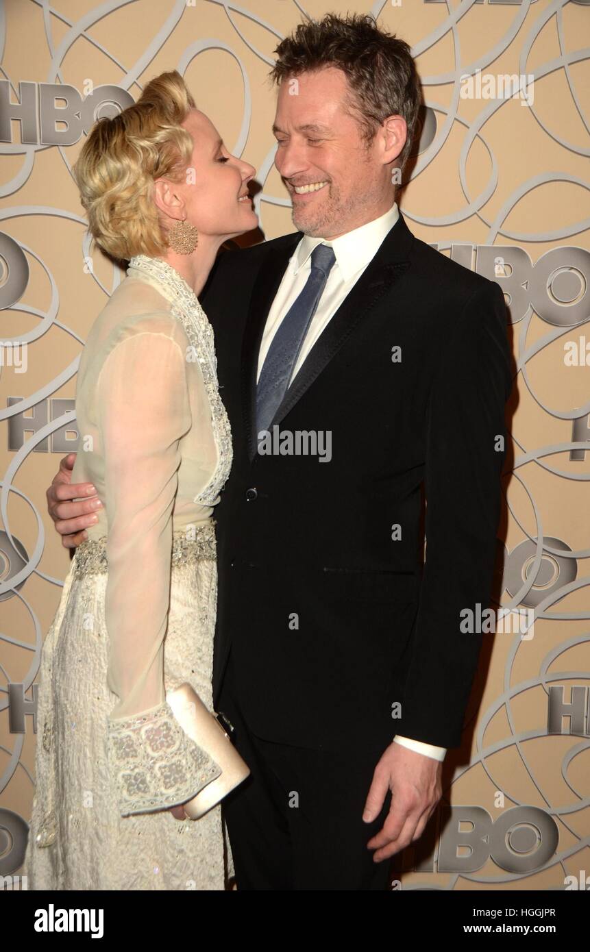 Taylor Schilling James Tupper Dating