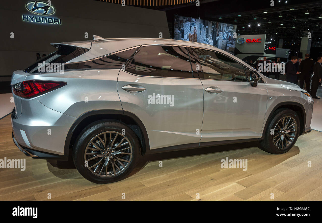 Detroit, USA. 9th Jan, 2017. A LEXUS RX 350 dazzles at the North ...