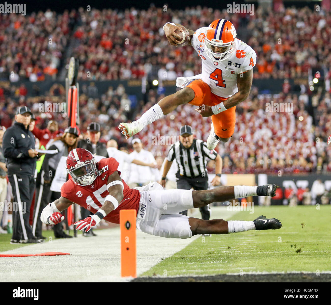 Tampa, USA. 9th Jan, 2017. Clemson Tigers quarterback Deshaun Watson (4 ...