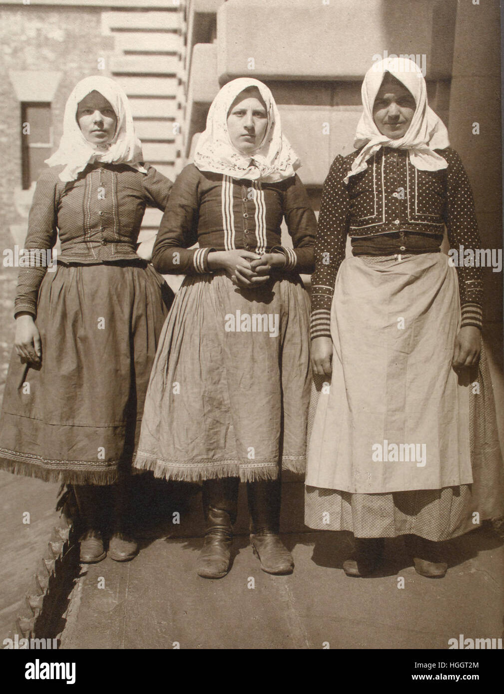Portrait of Slovakian women - Ellis Island Immigration Station 1902 ...
