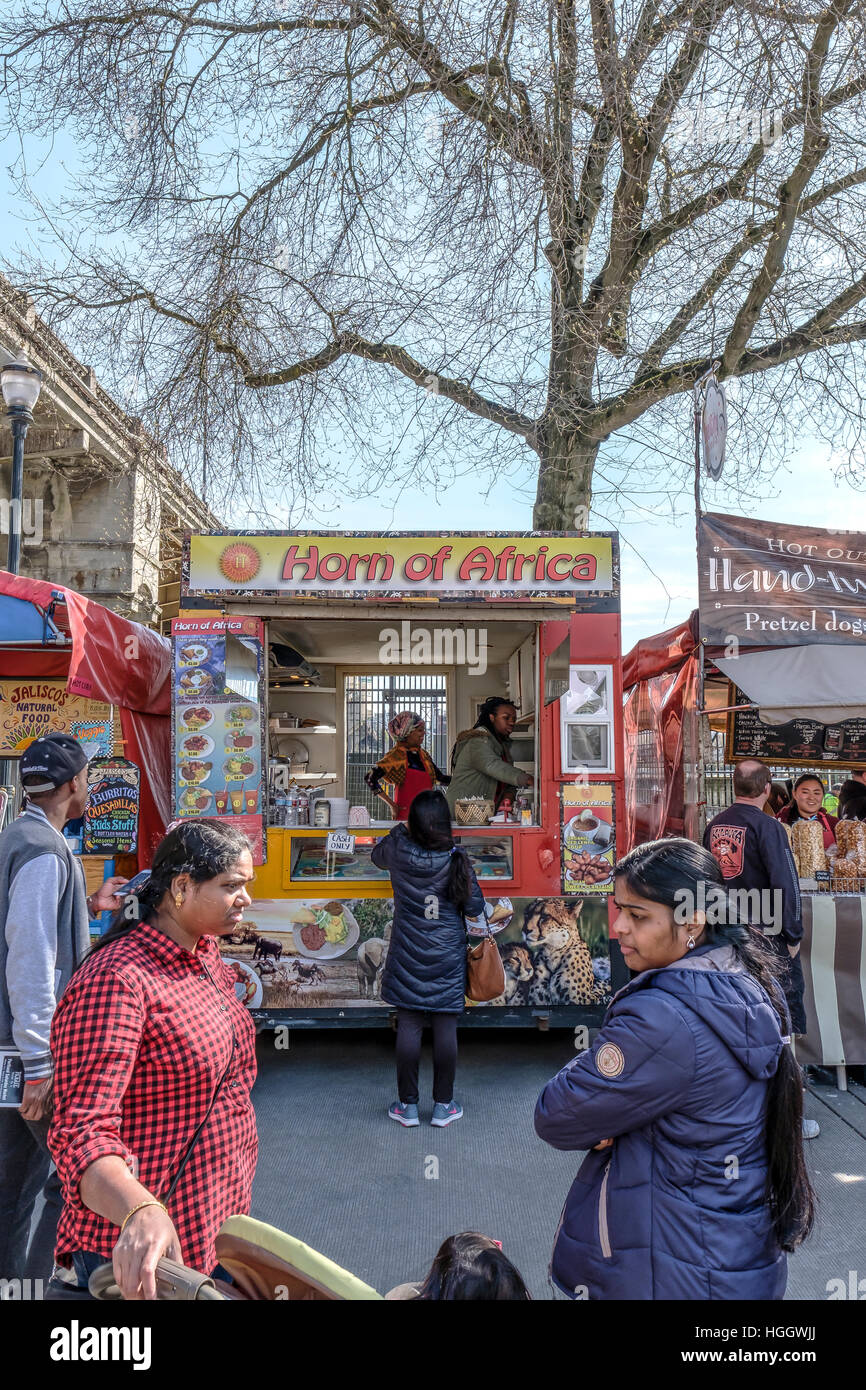 Portland food carts hi-res stock photography and images - Alamy