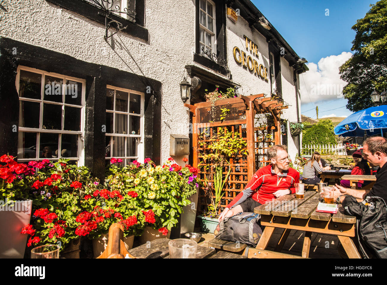 Old english pub hi-res stock photography and images - Alamy