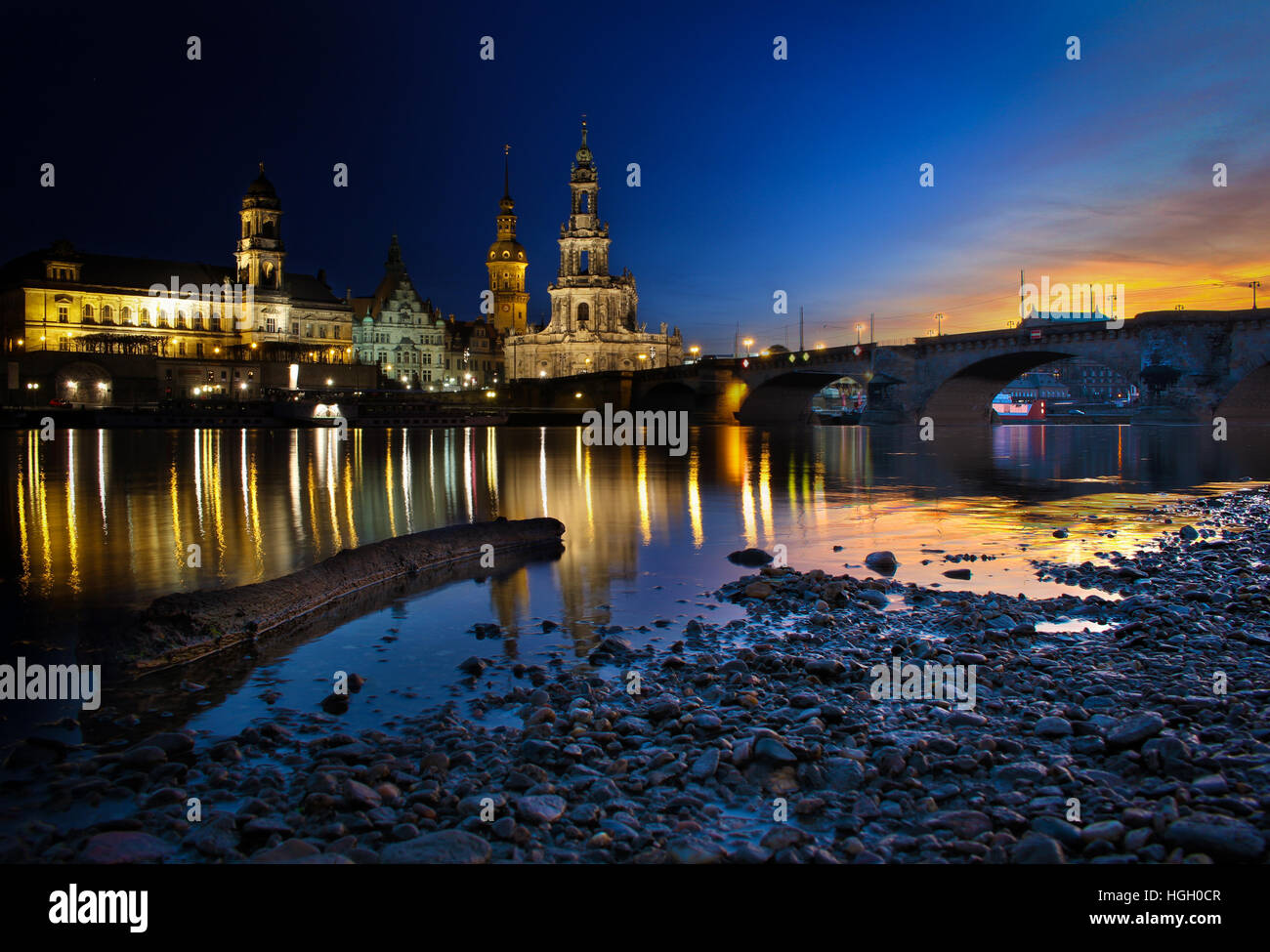 Beautiful dresden city skyline hi-res stock photography and images - Alamy