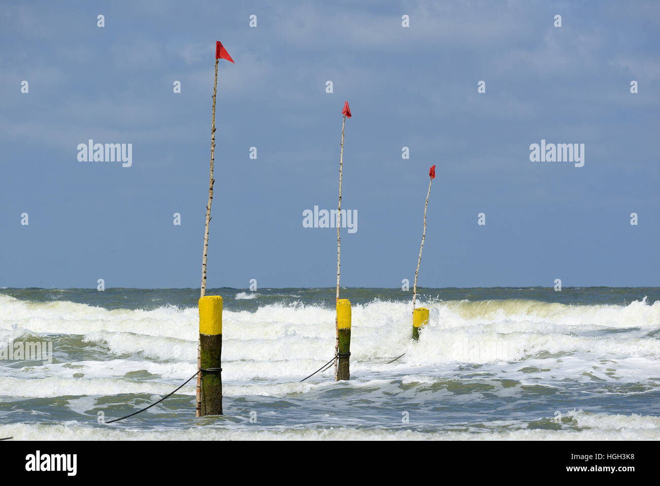 Marker posts hi-res stock photography and images - Alamy