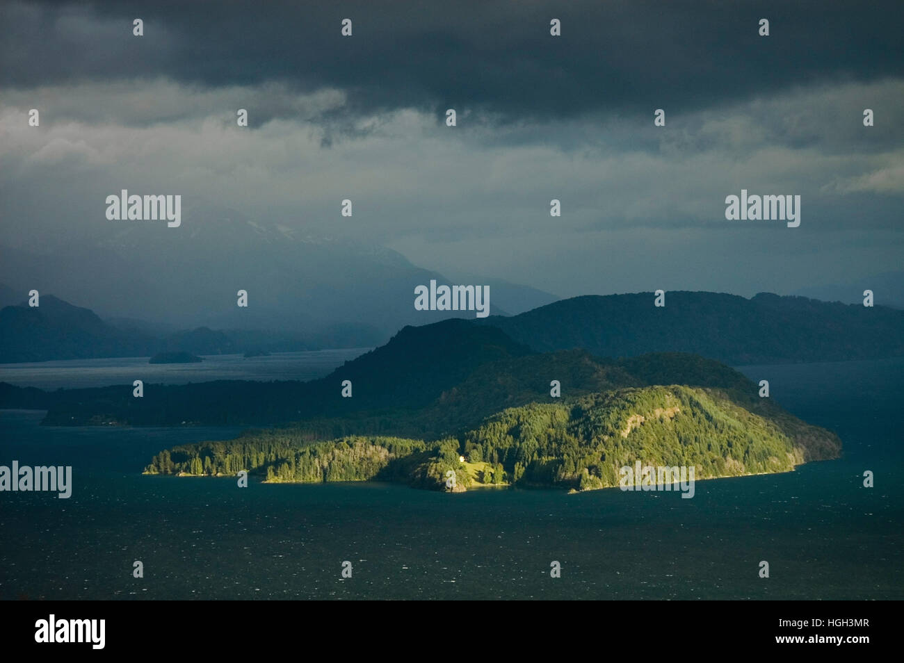 Lago Nahuel Huapi, Bariloche, Argentina Stock Photo - Alamy